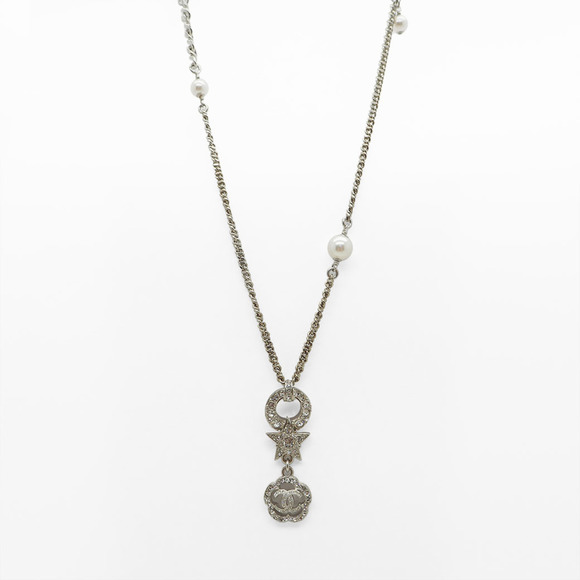 CHANEL | Jewelry | Chanel C2 Pearl Necklace Flower Star Coco 20p ...